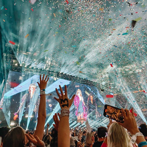 Taylor Swift Mashup - playlist by Chloe | Spotify