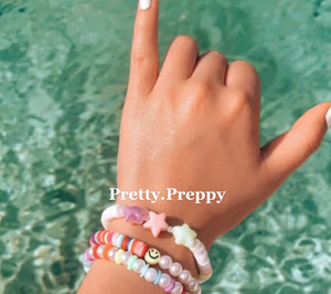 Preppy sleep ️ ⚡️🌊🌺 - playlist by Lynnlee .T | Spotify