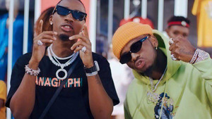 Enjoy (feat. Diamond Platnumz) Jux Bora ni Enjoy (Mmmmmh) Maisha mafupi ...