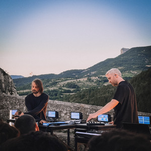 Kiasmos Cercle Set - playlist by yazzlemazzle | Spotify