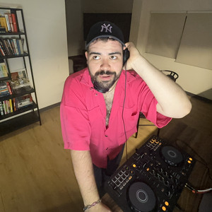 The Girly Pop DJ Set - Manu Oropeza - playlist by Manu Oropeza | Spotify
