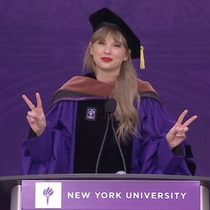 Studying with Dr. Taylor Swift 🌌🤍 - playlist by Neele0830 | Spotify