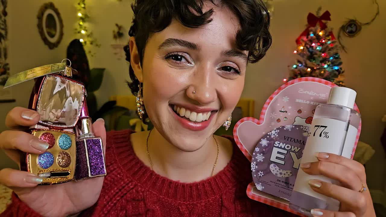 ASMR Cozy Christmas Pampering 🎄 (personal attention, whispered, scalp ...